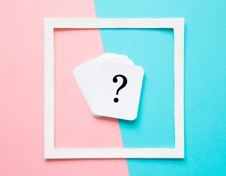 Best 21 Questions Game to Ask Family & Friends (Funny & Deep)