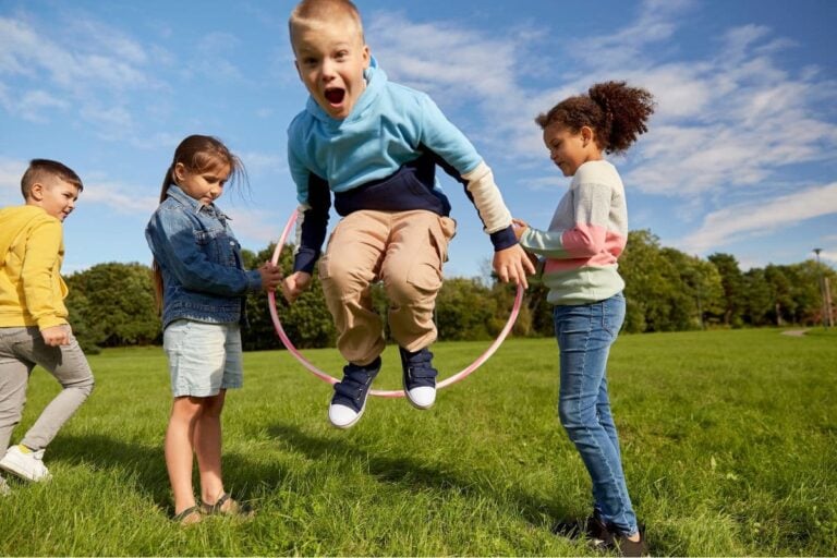 20 Exciting Outdoor Games That Will Keep Kids Playing For Hours ...